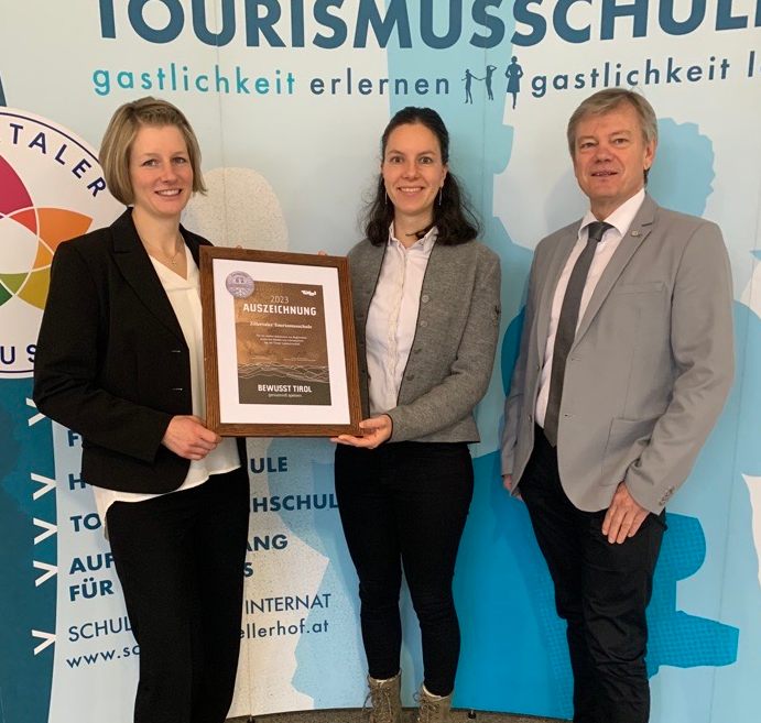 GELEBTE „REGIONALITÄT“ AN DEN ZILLERTALER TOURISMUSSCHULEN ...